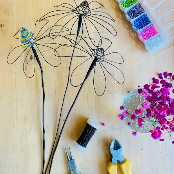 Wire Daisies Workshop Lechlade | Gifts | ClassBento