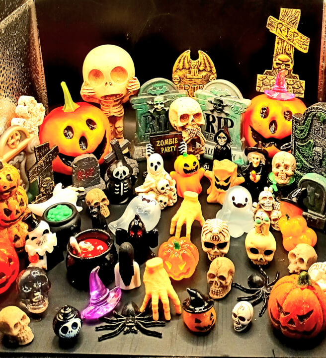 Spooky Terrarium Creation Workshop Rushden | Gifts | ClassBento